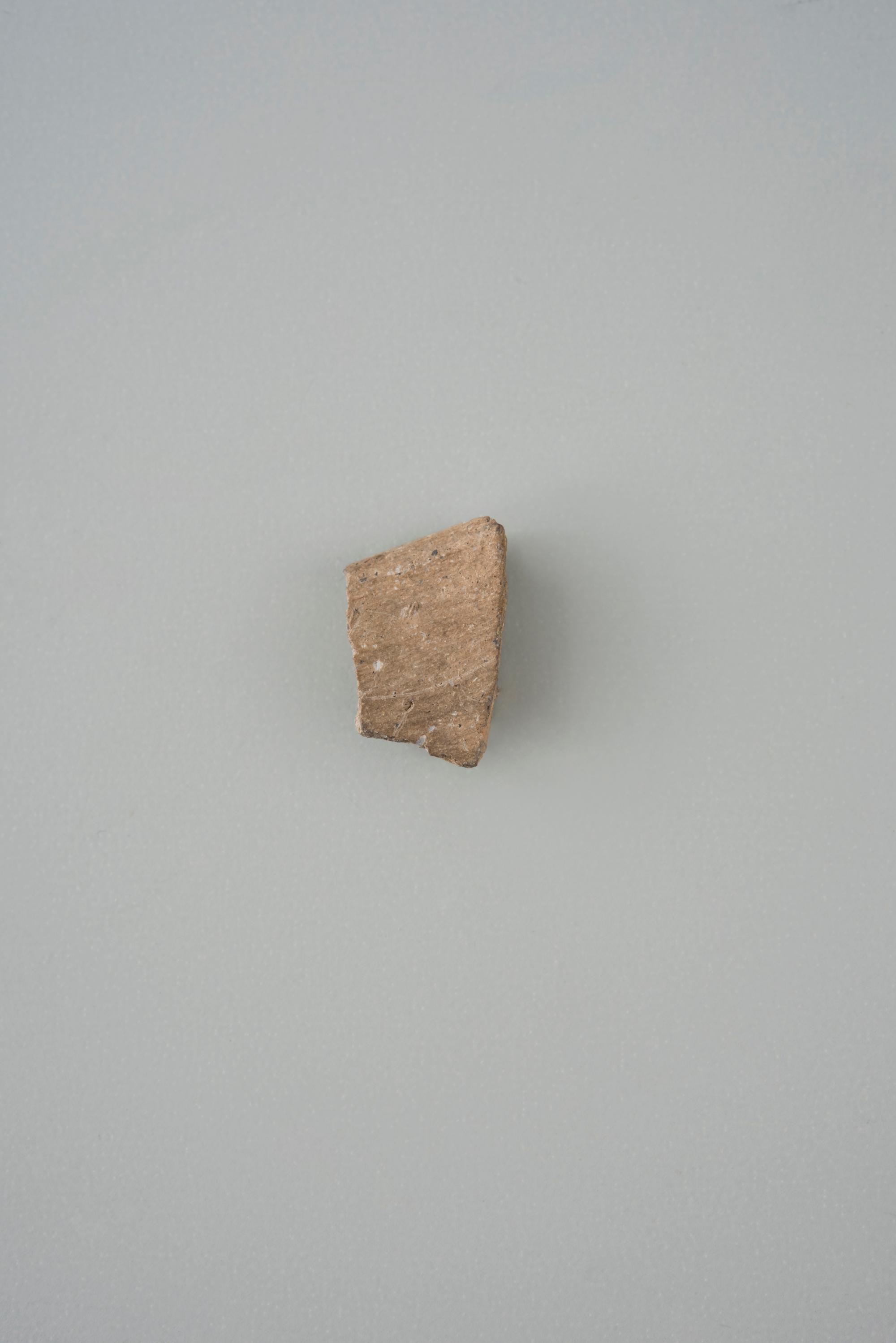 Colonoware hollow vessel rim. | George Washington's Mount Vernon